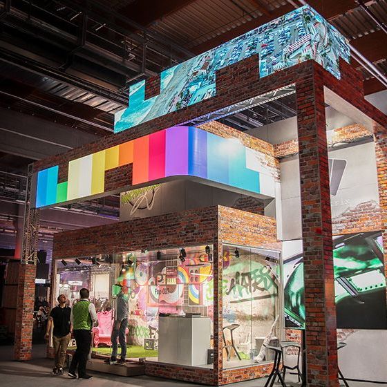ShowFrame Modular Exhibition System - textiles alive ShowFrame Modular Exhibition System - textiles alive
